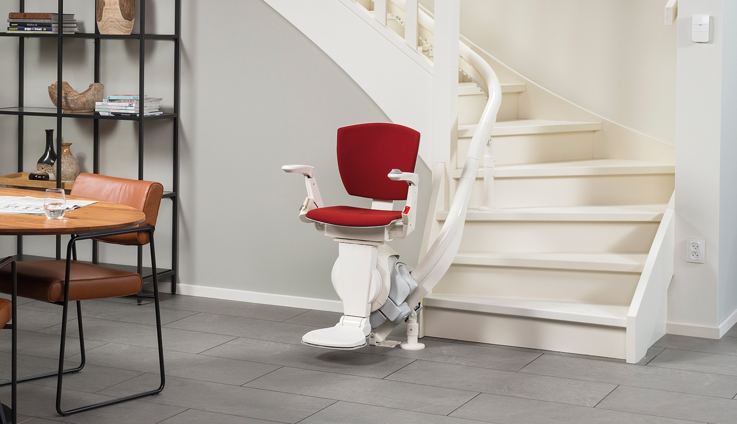 Langer thuis wonen met een traplift - Goedkoop.nl